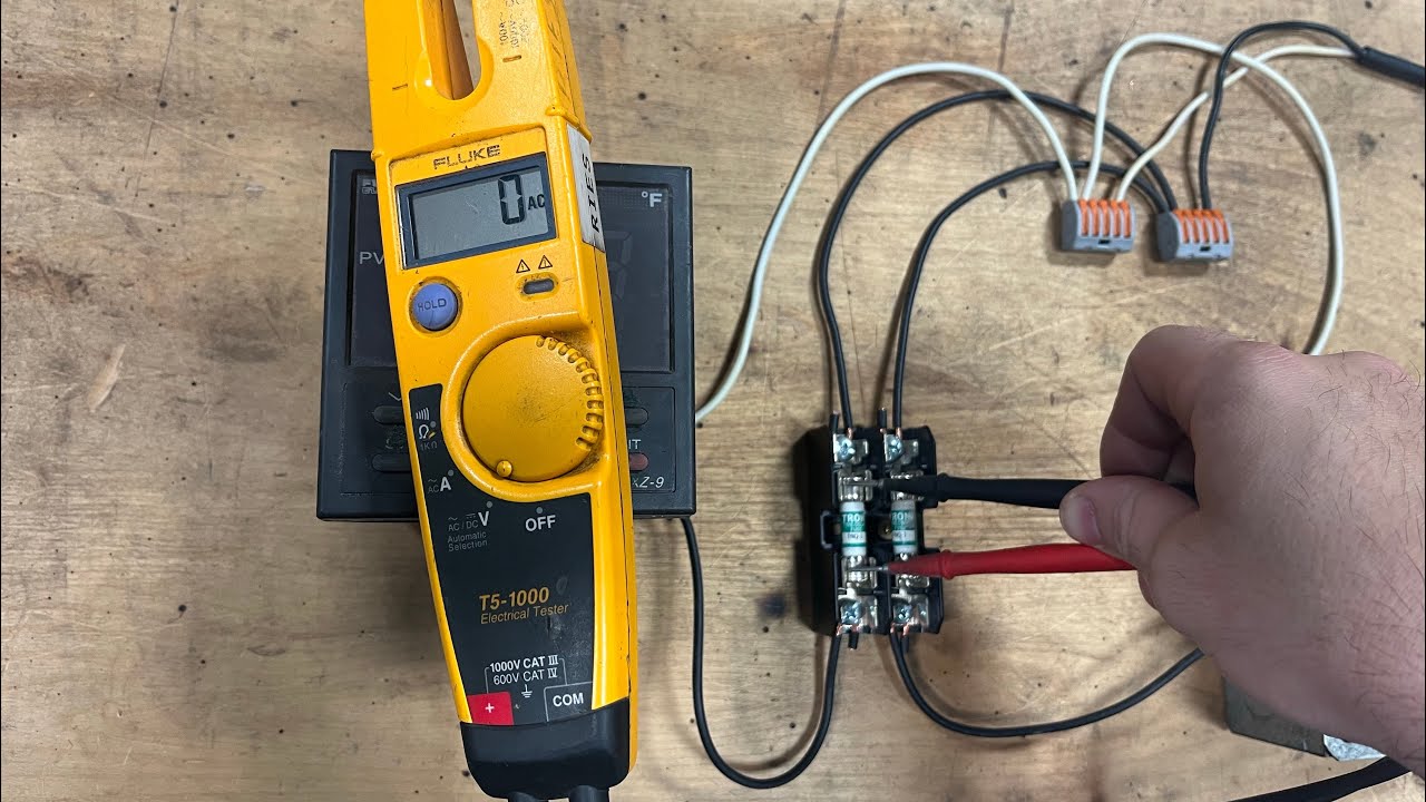 How to check a fuse. Dead or live! - YouTube