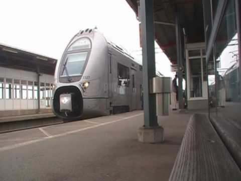 SJ - X40 arrive at Södertälje Syd - YouTube