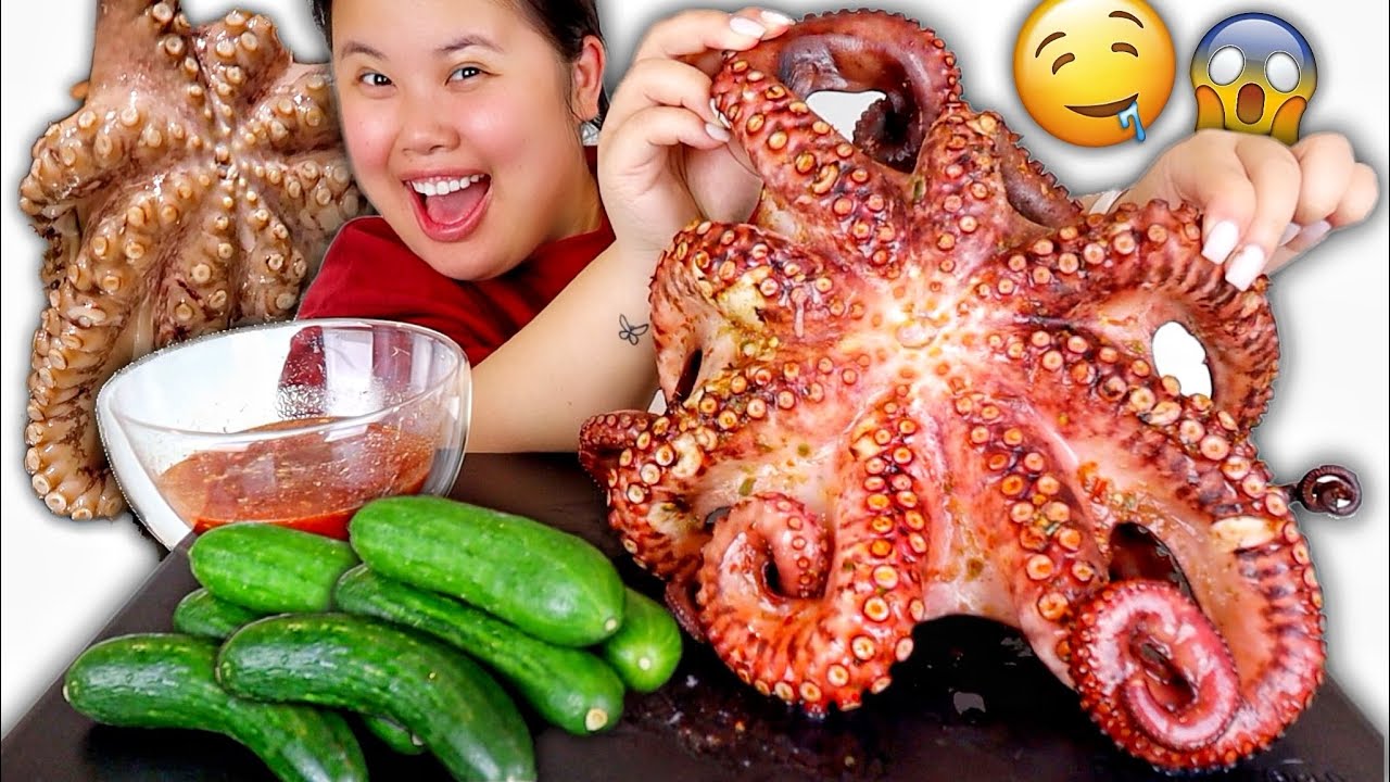 GIANT OCTOPUS 문어 SEAFOOD MUKBANG 먹방 EATING SHOW (COOKING + EATING ...