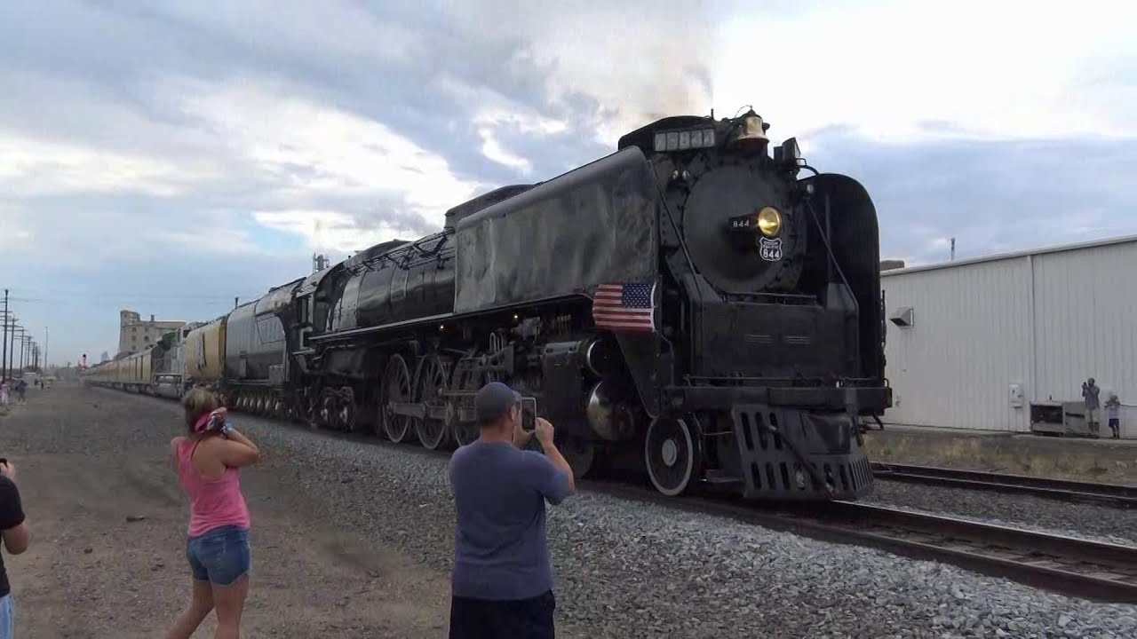 Union Pacific 844 - YouTube
