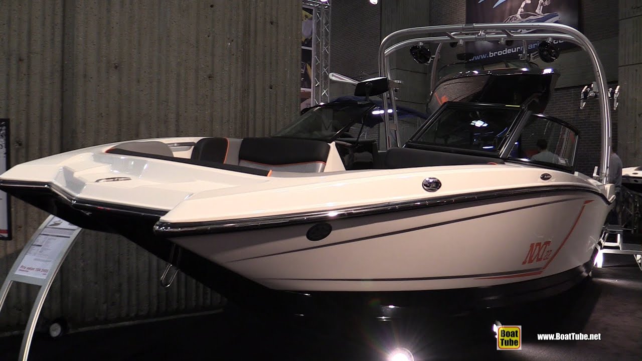 2016 MasterCraft NXT22 Motor Boat - Walkaround - 2016 Montreal Boat ...