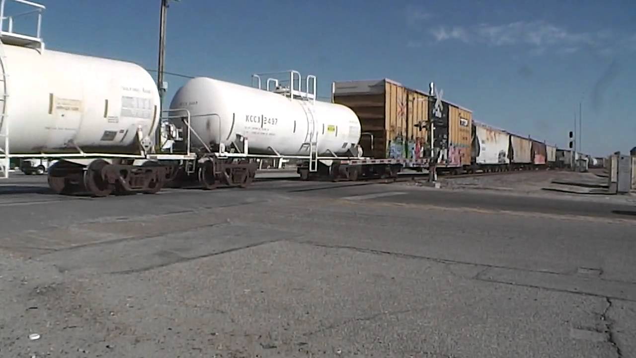 BNSF 4018 manifest freight west (2 in 1) [HD] - YouTube