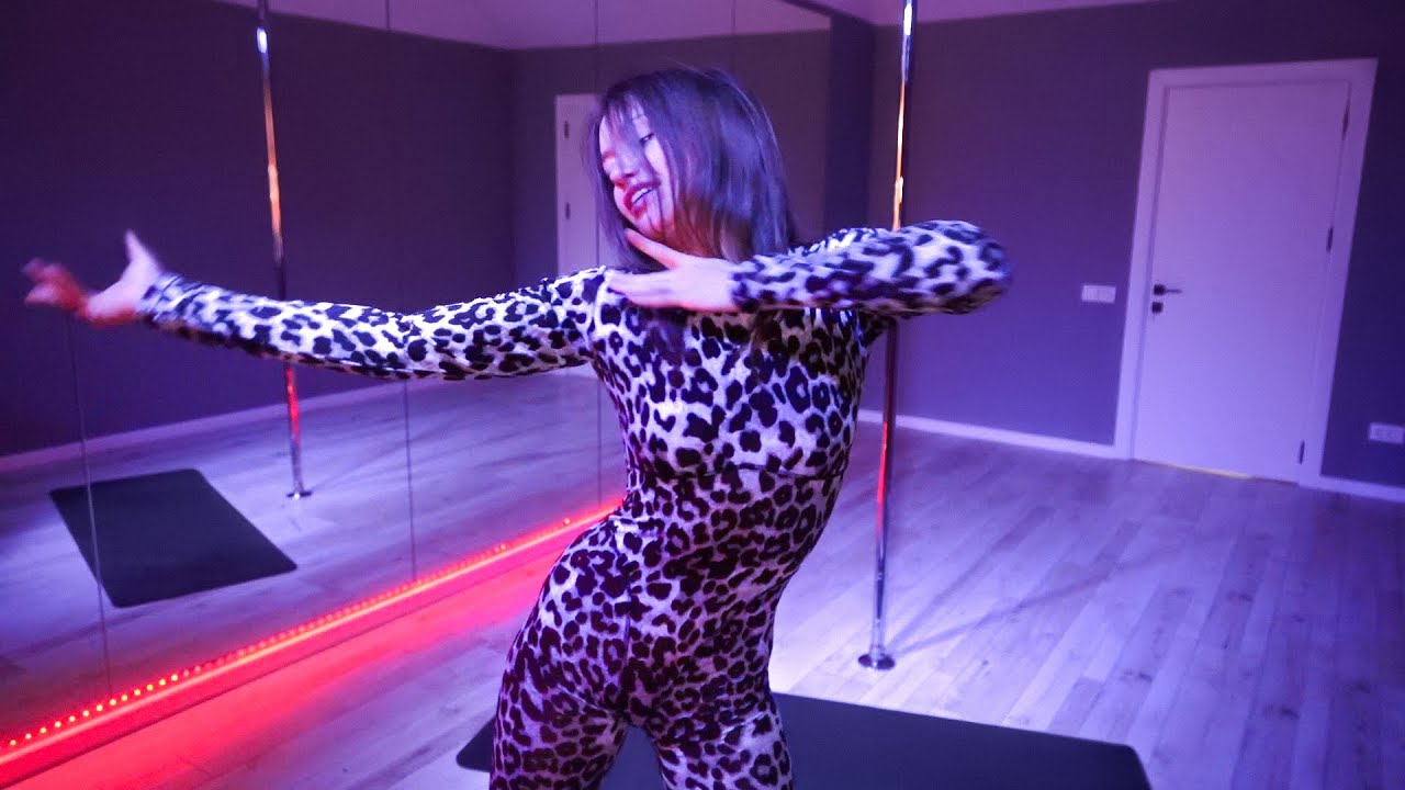 Pole Dance 😍 - YouTube