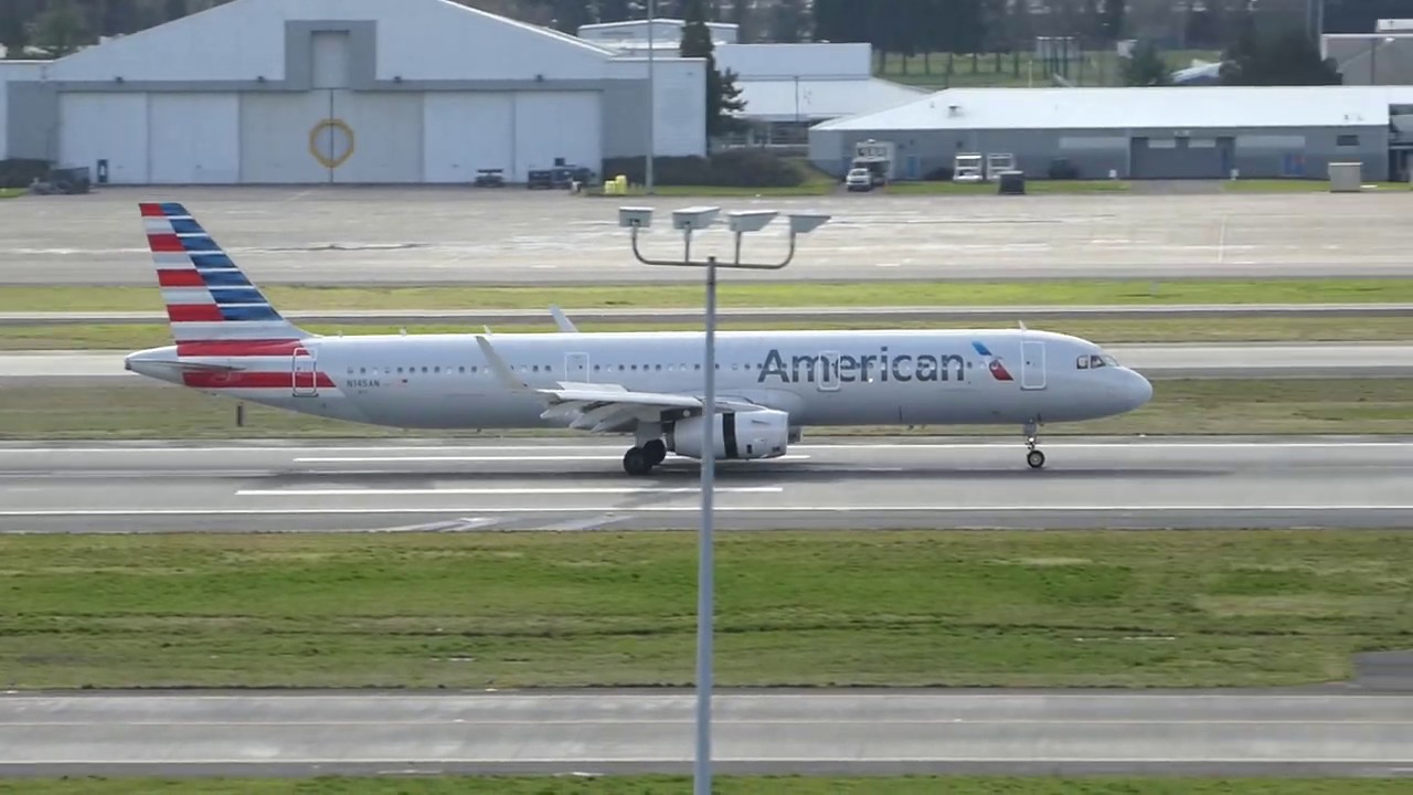 American Airlines Airbus A321-231 [N145AN] Landing at PDX - YouTube