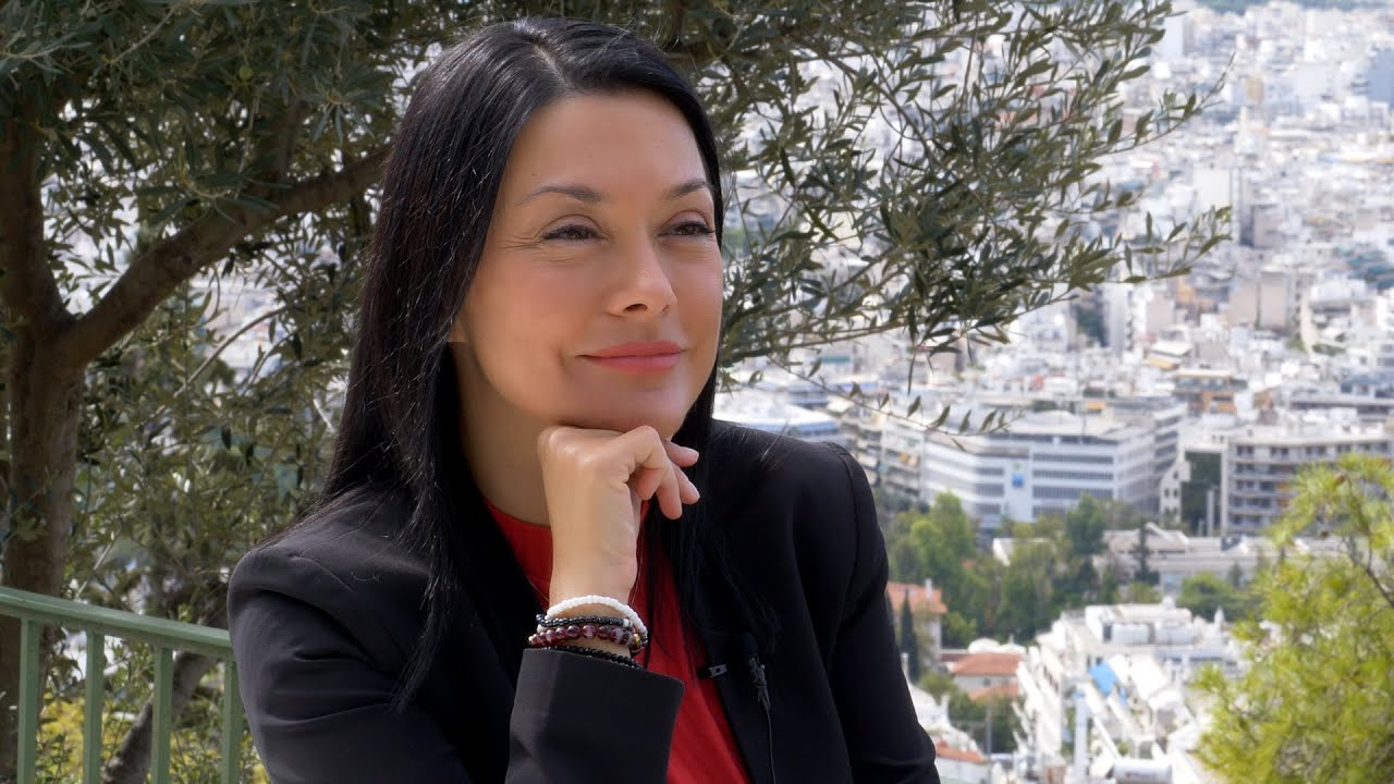 Νάντια Γιαννακοπούλου: «Έχει πάει ποτέ ο κύριος Μητσοτάκης στα ...