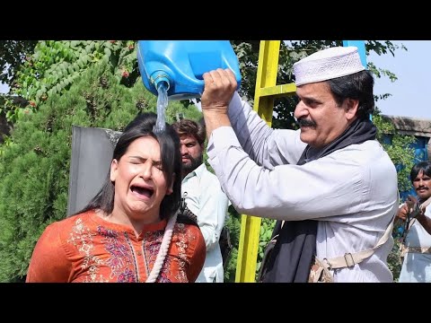 Mehek Noor Petrol Scene Making In Film - YouTube