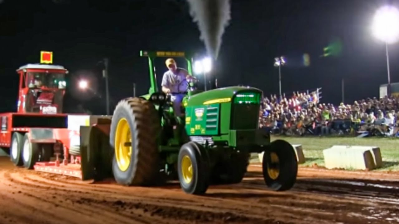 Hot Farm Tractors Pulling at Farmville August 2014 - YouTube