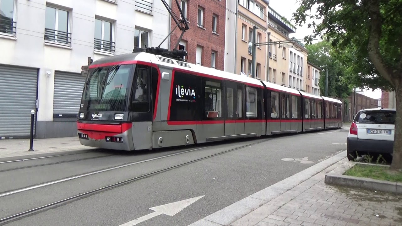 Tramway de Lille - Départ de station - YouTube