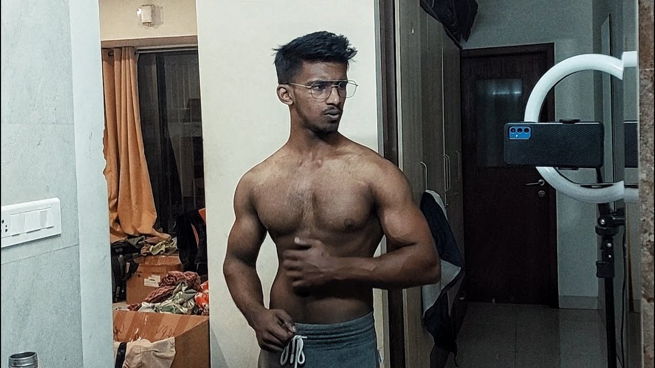 Bulking Day 16 - Posing after a Bad Pull day - YouTube