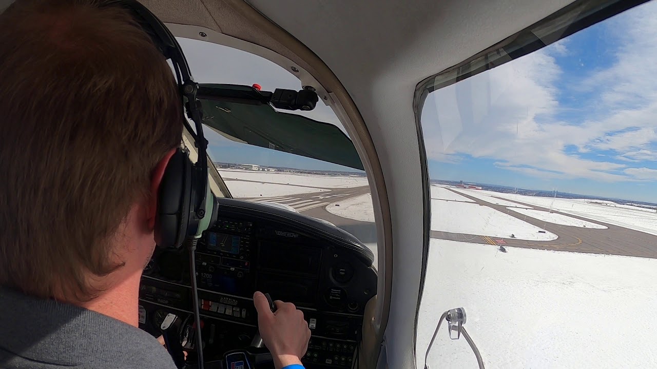 Piper Archer Power Off 180 Landing - YouTube