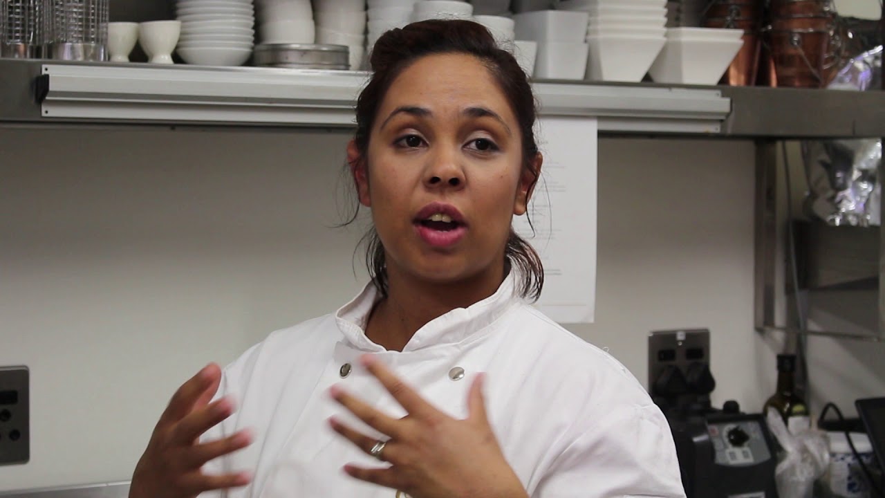 Kelly | Head Chef - YouTube