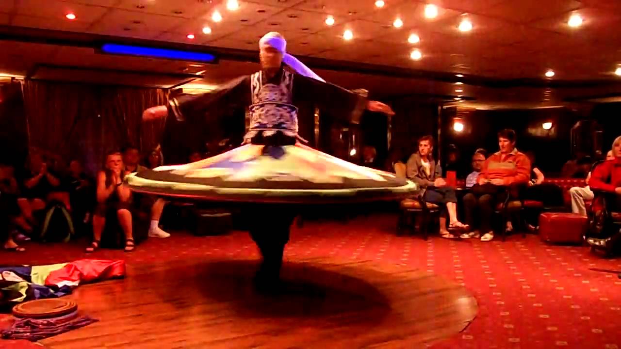 Tańczący Wirujący Derwisz Egipt rejs po Nilu - YouTube