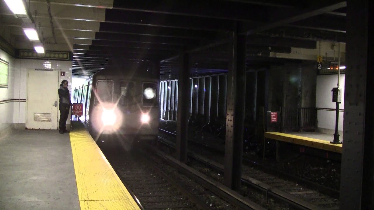 R68 Franklin Shuttle Train Arriving At Botanic Garden (2012) - YouTube