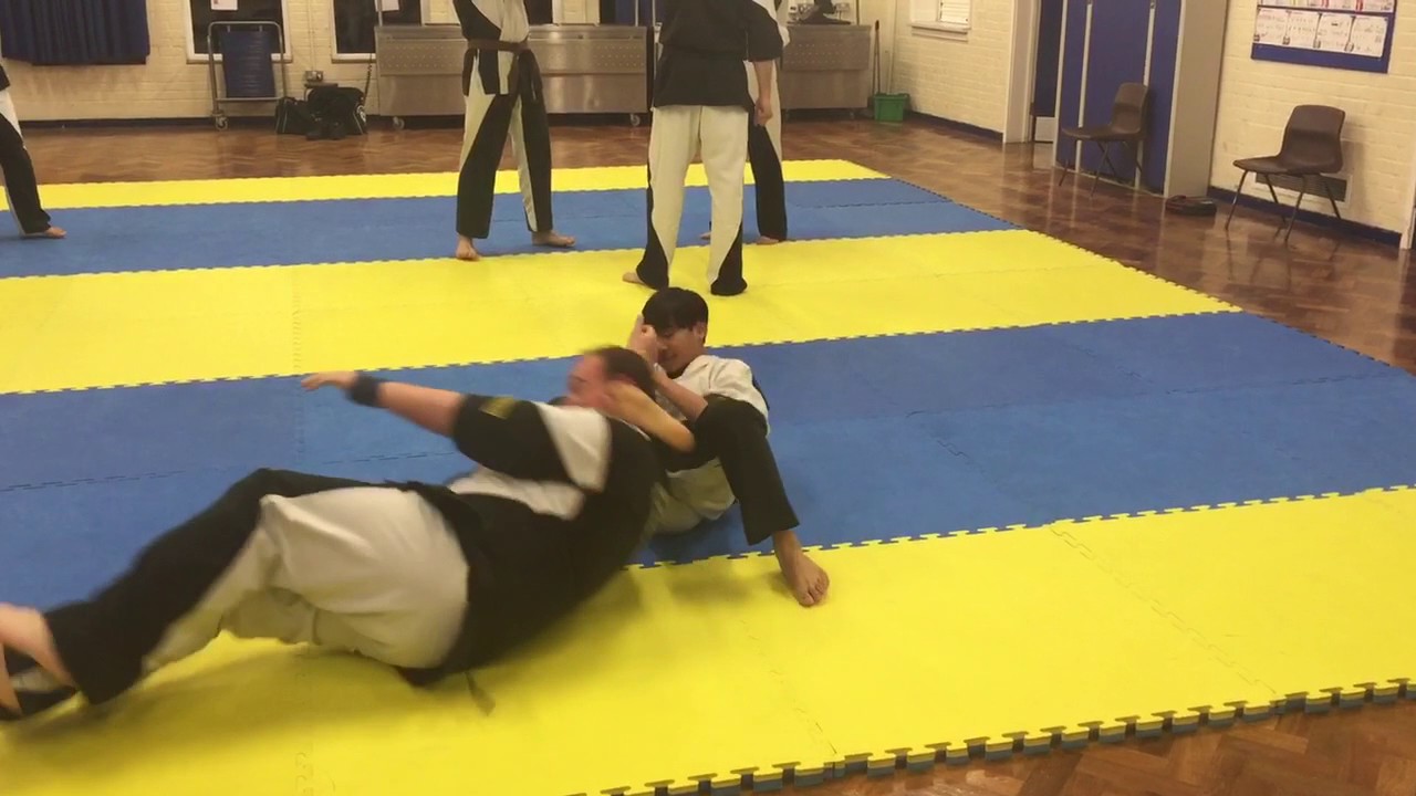 Flying Arm Bar - YouTube