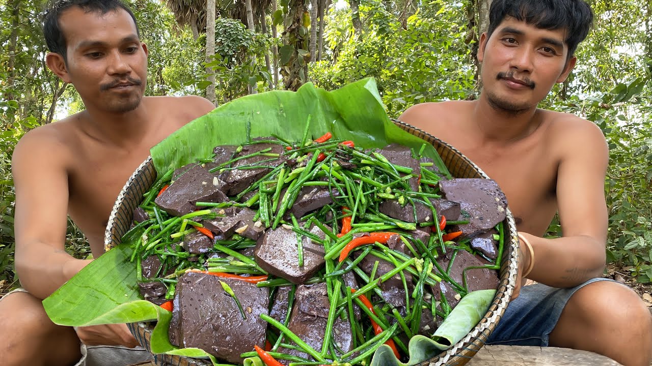 Deep Fried Cow Blood Curd with Garlic Chives - My Skill Cooking - YouTube