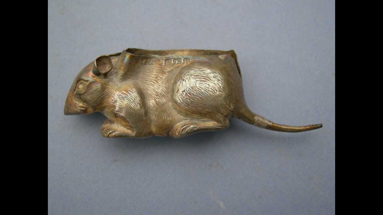 **metal detecting U.K, silver rat makes loads of money** - YouTube