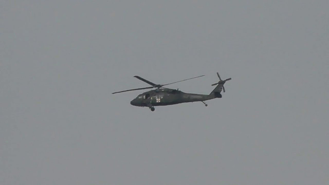 Low Flying Army Chopper - YouTube