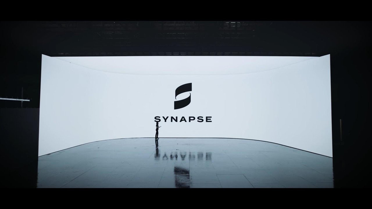 This huge virtual studio is made up of thousands of screens! The visual ...