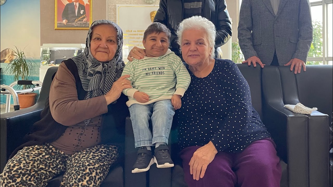 BURAK REİS HUZUR EVİ ZİYARETİ YAPTI (Yaşlılarımızla güzel vakit ...