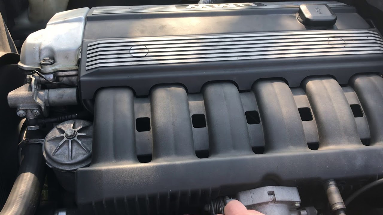 BMW 525i 24v (E34) Vanos Engine 1994 - YouTube