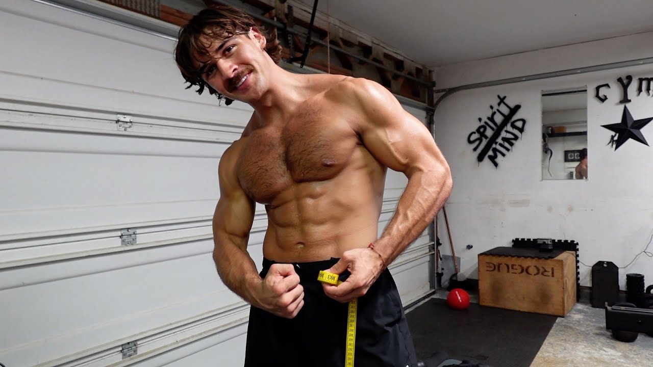 Vlog #28- ARMS!! BACK!! BBL?? - YouTube