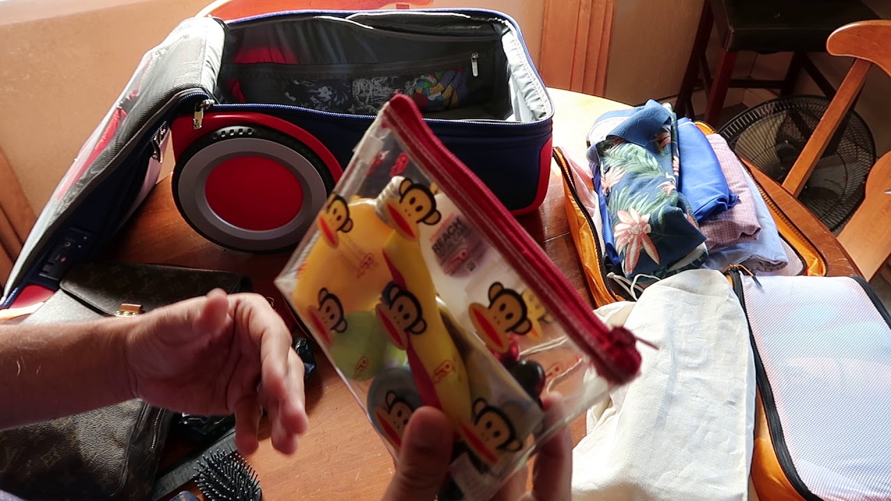 Packing my GRo suitcase for Vacation - YouTube
