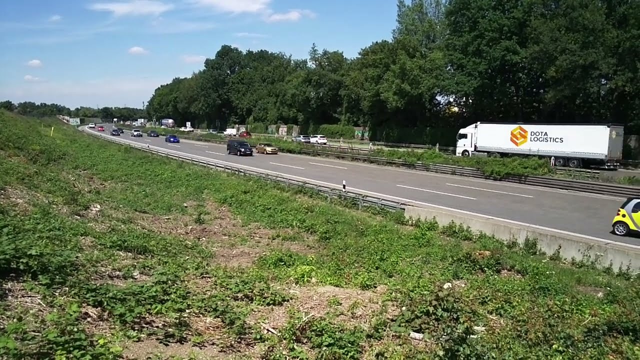 NO SPEED LIMITS on the German Autobahn!? - YouTube