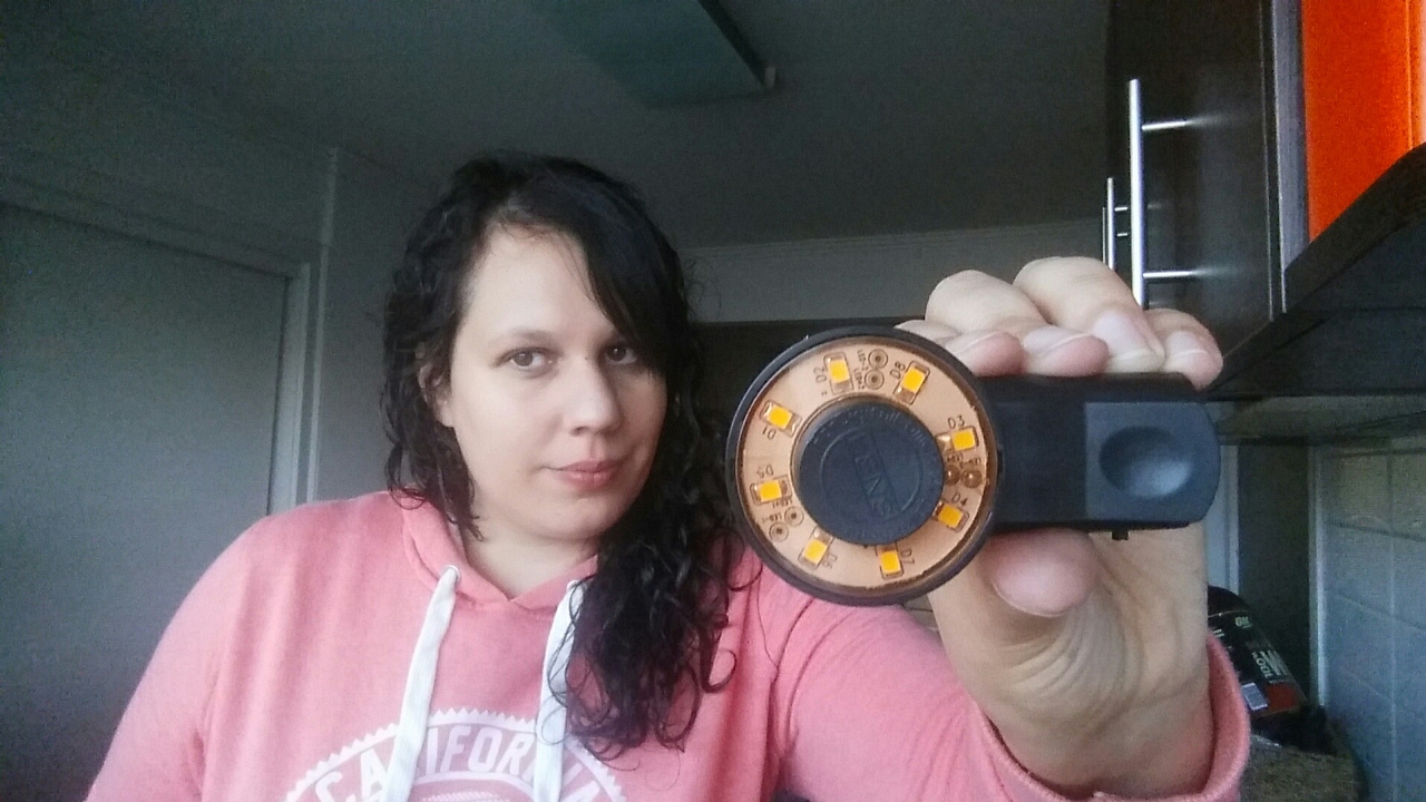 Typo selfie light/phone ring light review illuminator lens - YouTube
