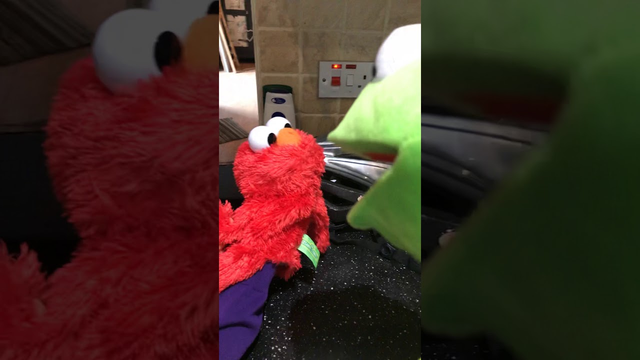 Elmo’s cooking show ft Kermit the frog - YouTube