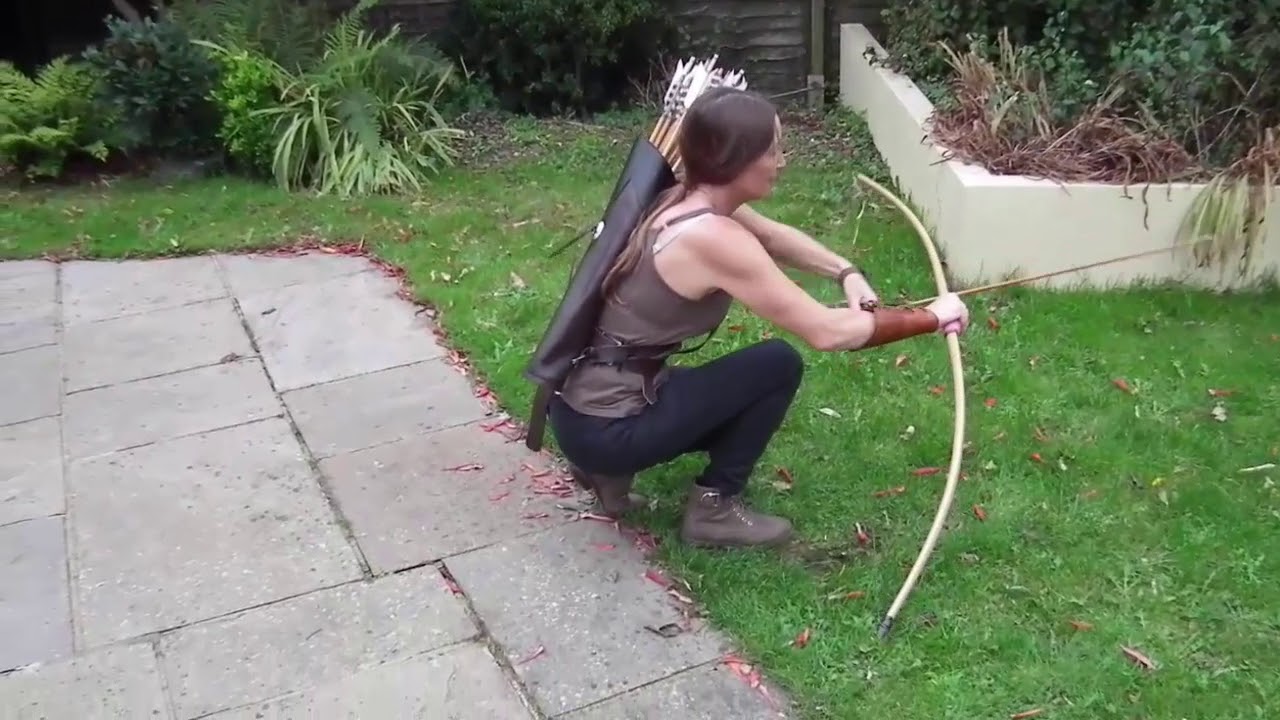 Low Crouch Right Turn Walking Archery Highlight - YouTube