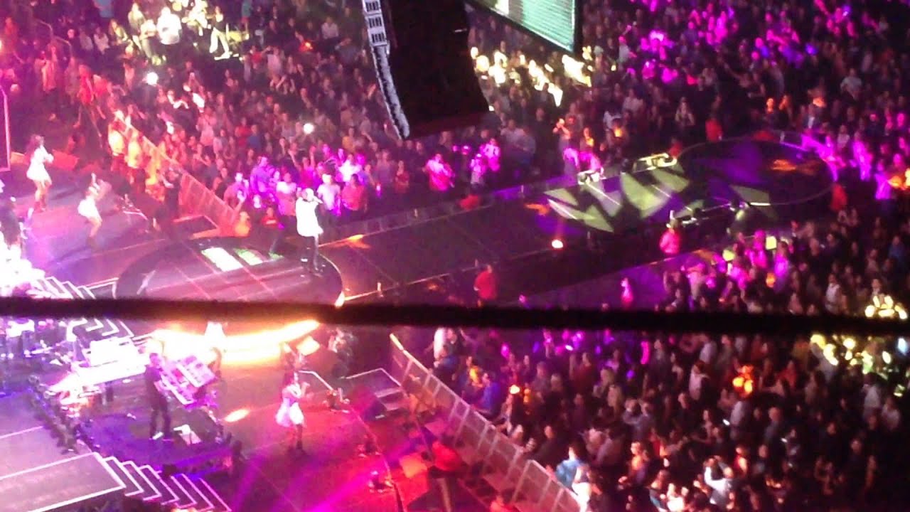 Pitbull: Boom boom boom - YouTube