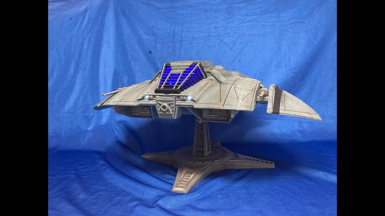 Battlestar Galactica - Cylon Raider -Tos 3.D.- - YouTube