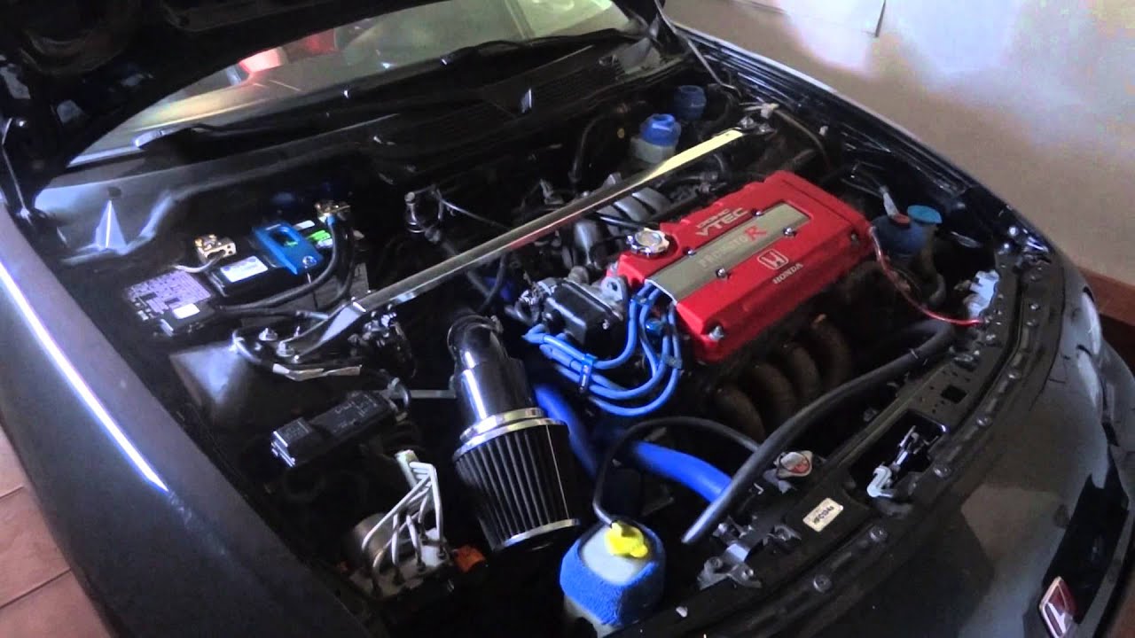 Prac silnika Honda Integra B18C4 - YouTube