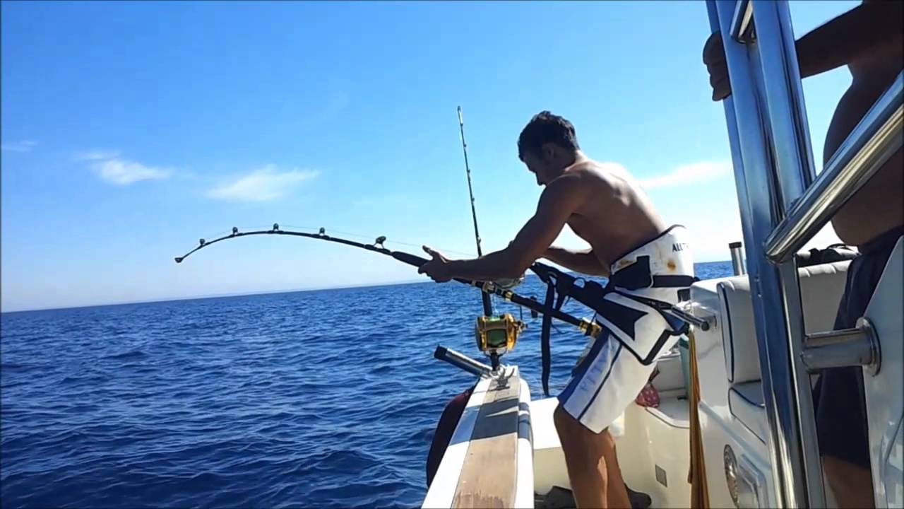 Pesca al tonno rosso ostia - YouTube