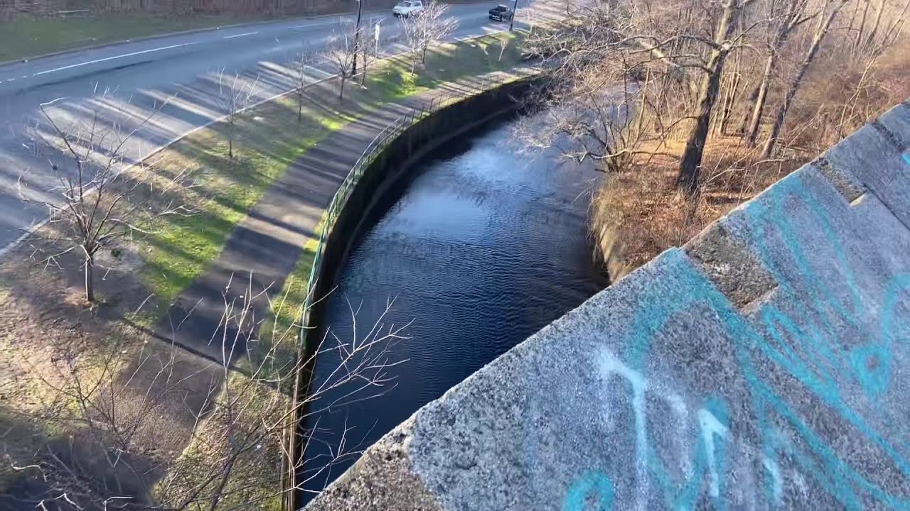 Walking Down the Abandoned Lower Boonton Line Railroad 2 (Belleville ...