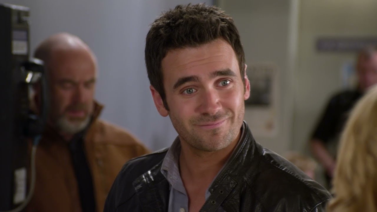 Republic Of Doyle: S3 E8 - Two Jakes And A Baby - YouTube