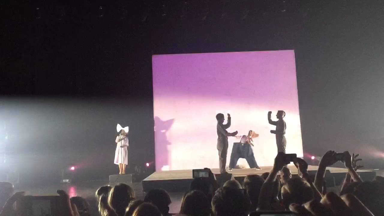 Sia - Unstoppable Live Moscow concert 04/08/2016 - YouTube