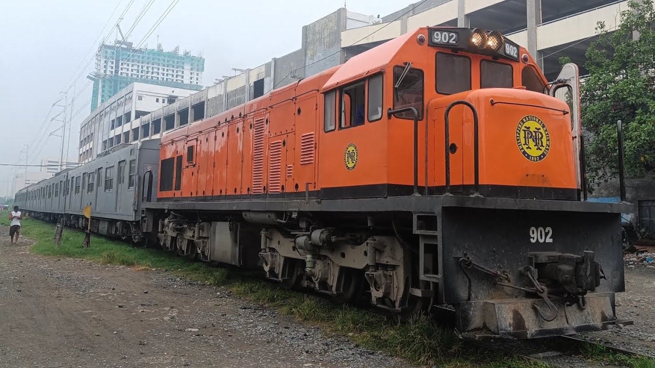 (4K) PNR Metro Commuter Line Ultimate Compilation - YouTube