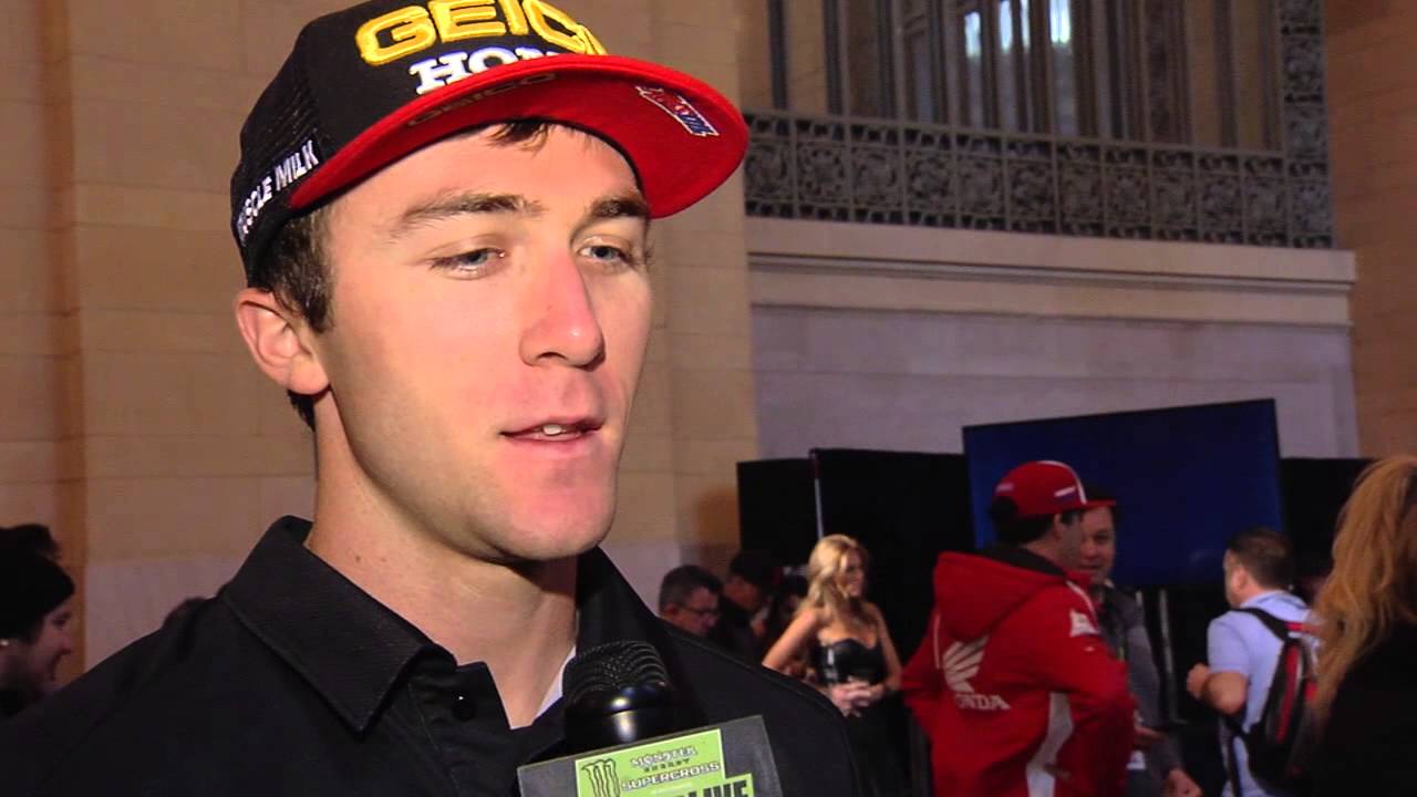 Race Day LIVE 2015 - E. Rutherford - Eli Tomac Interview - YouTube
