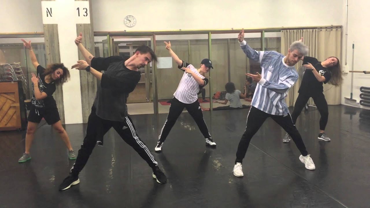 Bashment @ApeDrums | MnM Choreography (Mike & Marcelo) - YouTube
