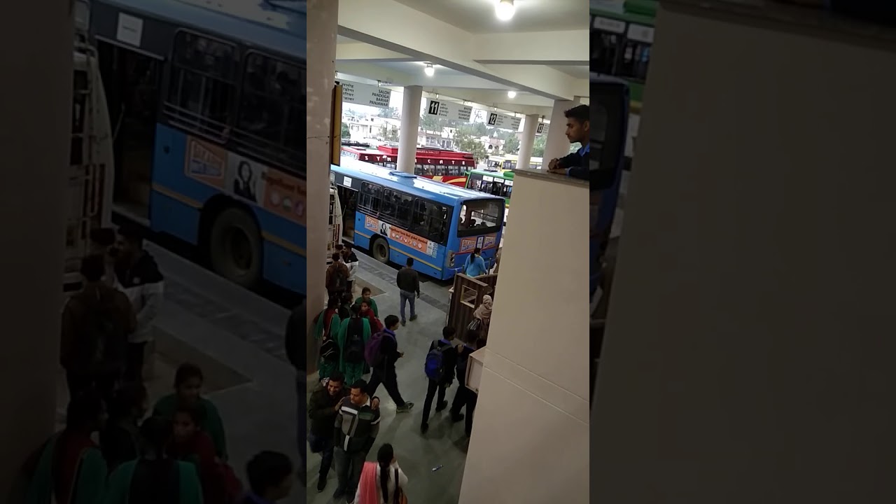 Una bus stand - YouTube