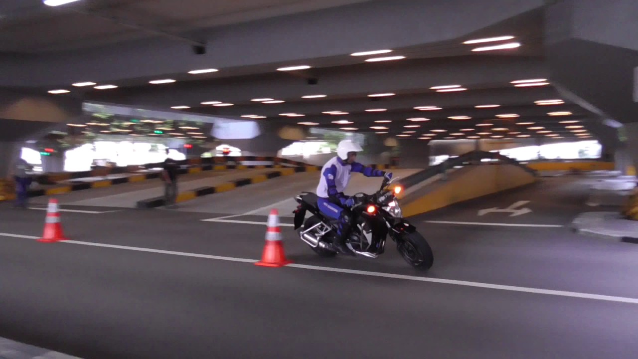 SSDC Challenge Cup 2017-Pylon Slalom & Figure 8 (Suhaimi) - YouTube