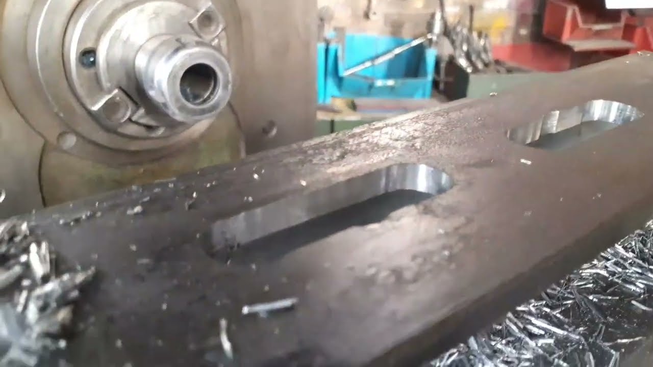 this how vertical miling works, job vlog, work with me, miling and ...