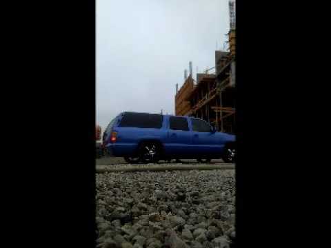 BAGGED 2001 CHEVY SUBURBAN - YouTube