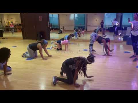 TWERKFIT FLOOR AND WALL Twerk MOVES 🤸🏽‍♀️🍑💕 by eneo_26
