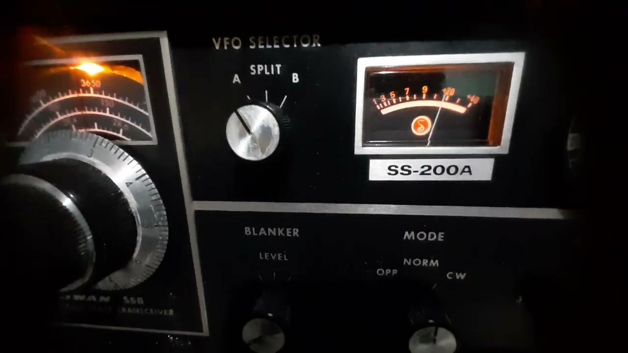 swan ss-200a transceiver hf analogic receiver ssb 40m - YouTube