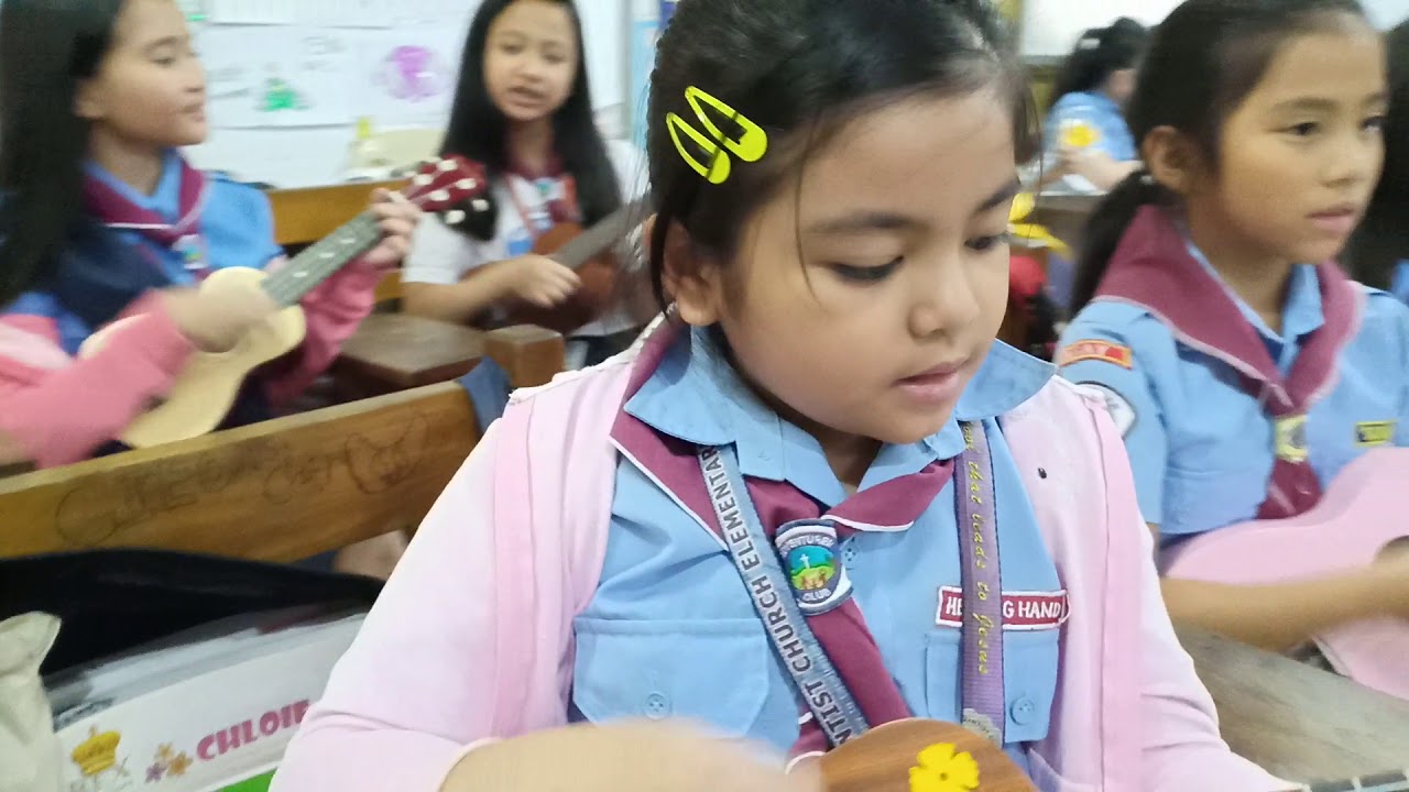 Ukelele practice (Religious Short Choruses) - YouTube