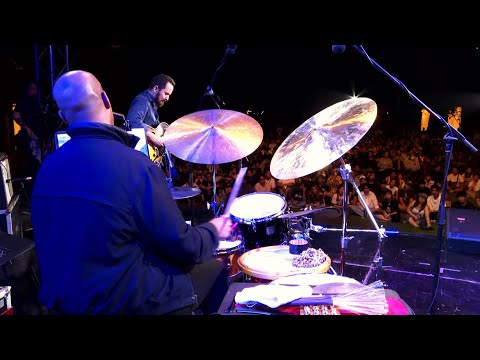 JONATHAN KREISBERG QUARTET (Featuring ERIC HARLAND) Performs \