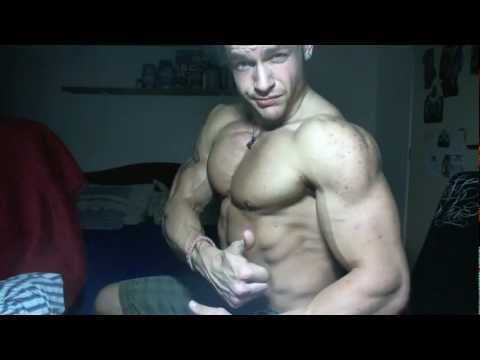 Bodybuilder - Cam show