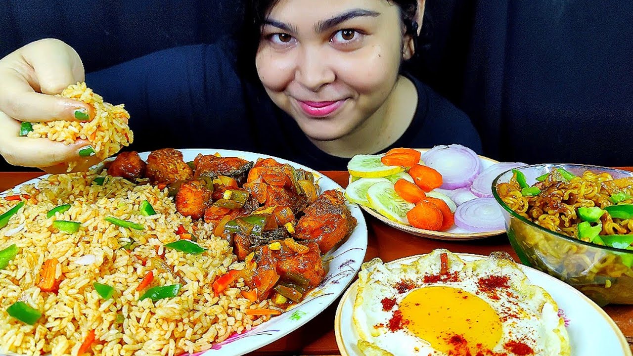 Eating & Cooking Chilli Fish, Fried Rice, Maggi & Sunny Side Up Egg ...